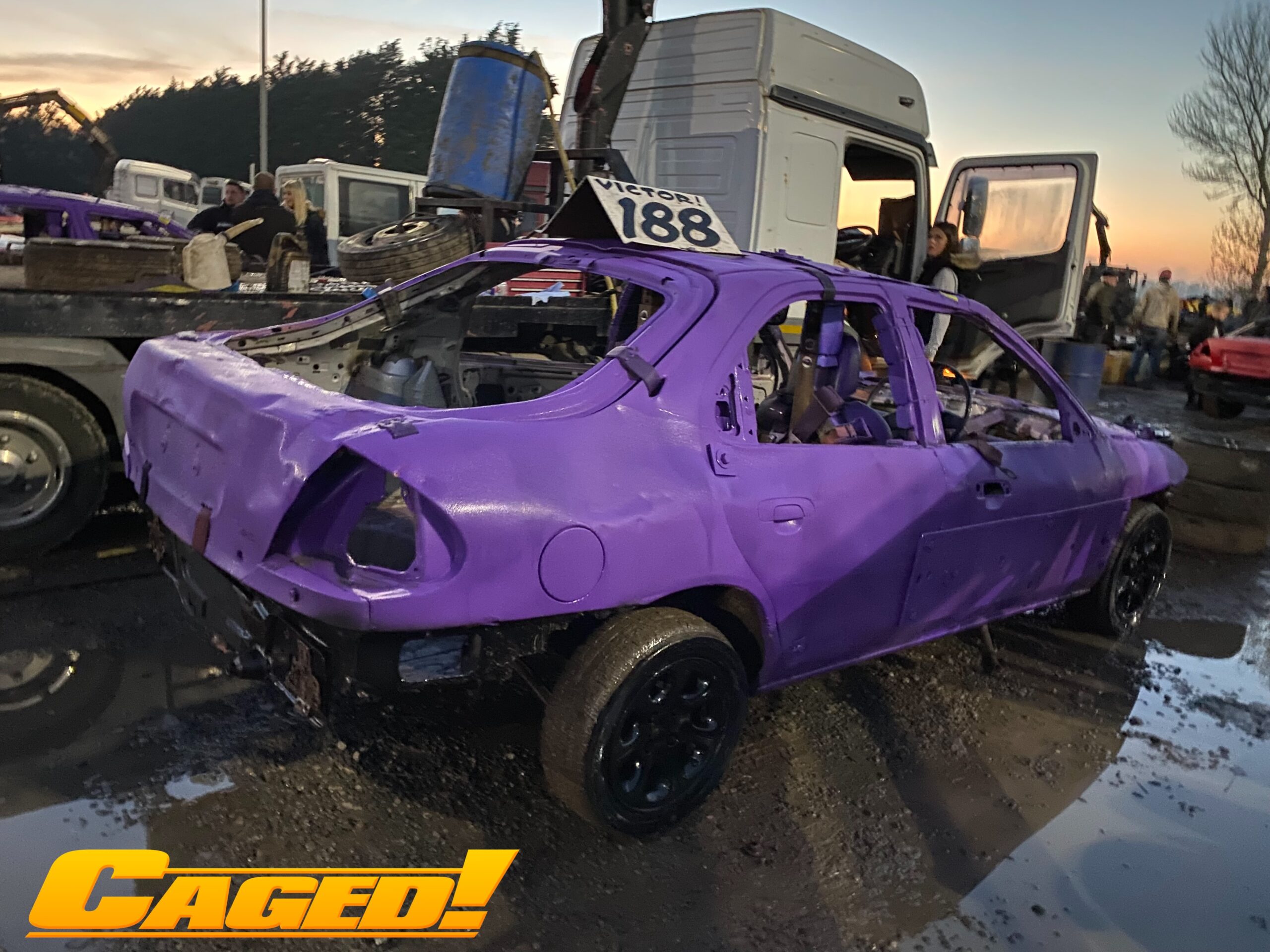 Mildenhall - 12/11/22 - 2L Banger Teams & Robins British Championship ...